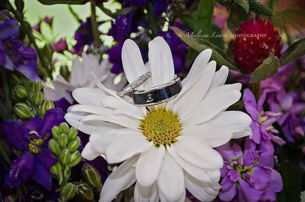 Titanium Ring Featuring Gold Surfer | Hawaii Titanium Rings®